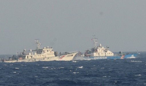 Naval Open Source INTelligence: Chinese tugboat rams Vietnamese ...