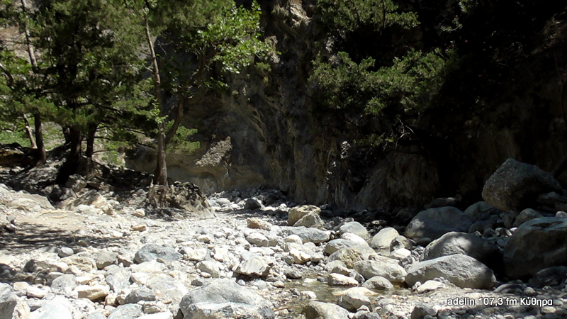 AdelinFM Kythira : ΤΟ ΦΑΡΑΓΓΙ ΤΗΣ ΣΑΜΑΡΙΑΣ(ΟΔΟΙΠΟΡΙΚΟ)ΕΚΠΛΗΚΤΙΚΕΣ ΦΩΤΟ