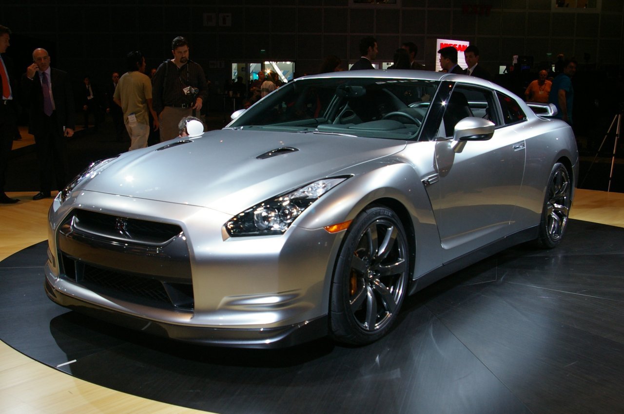 SPORTS CARS: GTR