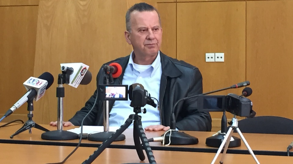 ORTHOLOGIKA: ΣΚΑΤΖΟΣ ΚΑΤΑΓΓΕΛΛΕΙ ΓΡΥΠΙΩΤΗ : ΚΑΤΑΓΓΕΛΛΕΤΑΙ Ο ΠΡΟΕΔΡΟΣ ...