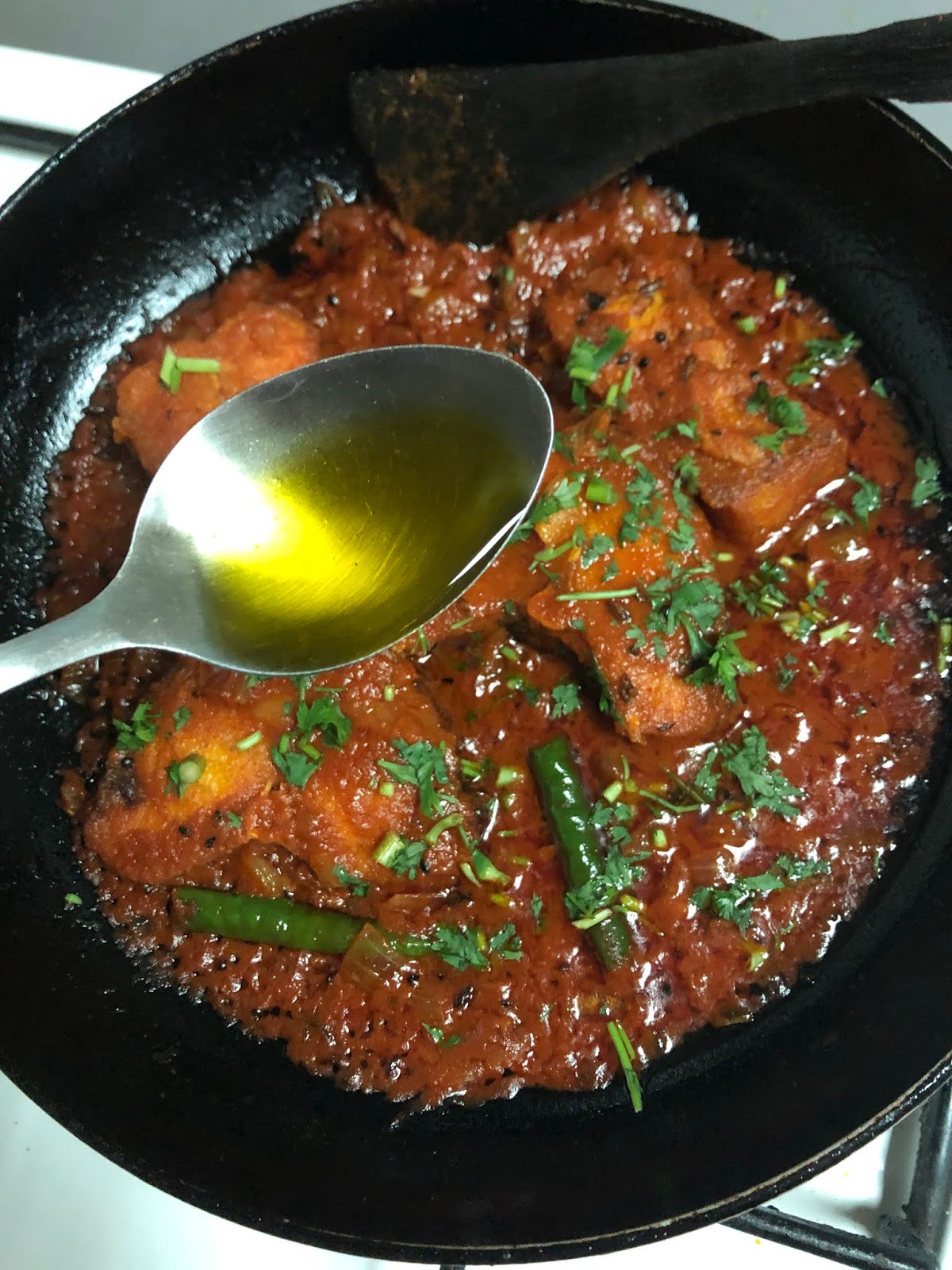 Bethica's Kitchen Flavours: Rui Macher Jhaal (Rohu Fish Curry - Bengali ...