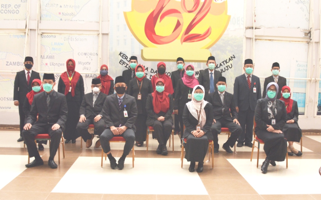 BERITA RSMH 2015-2021: DIREKTUR UTAMA RSMH MELANTIK 17 PEJABAT