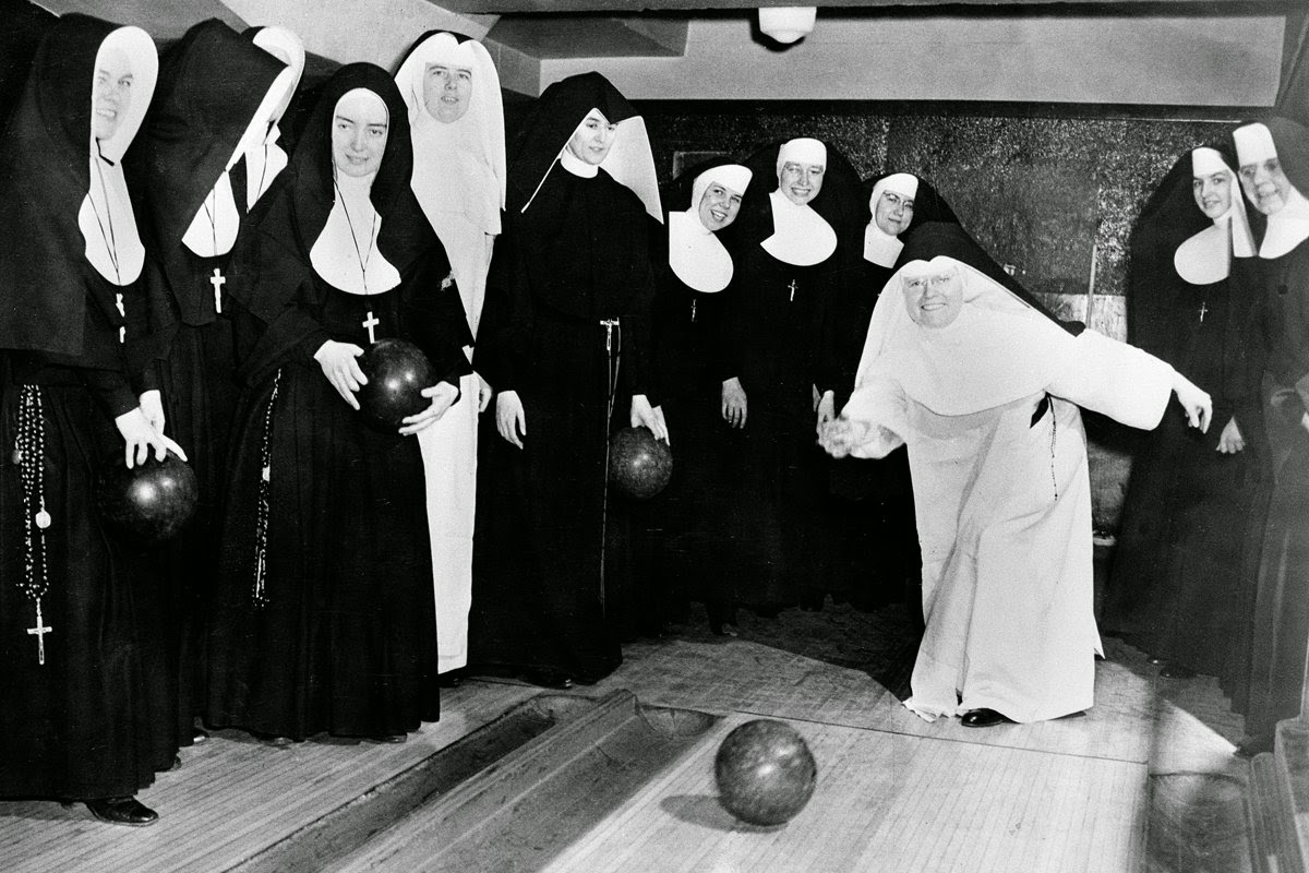 Nuns Nuns Nuns! Here Are 25 Vintage Pictures of Nuns Having Fun From ...
