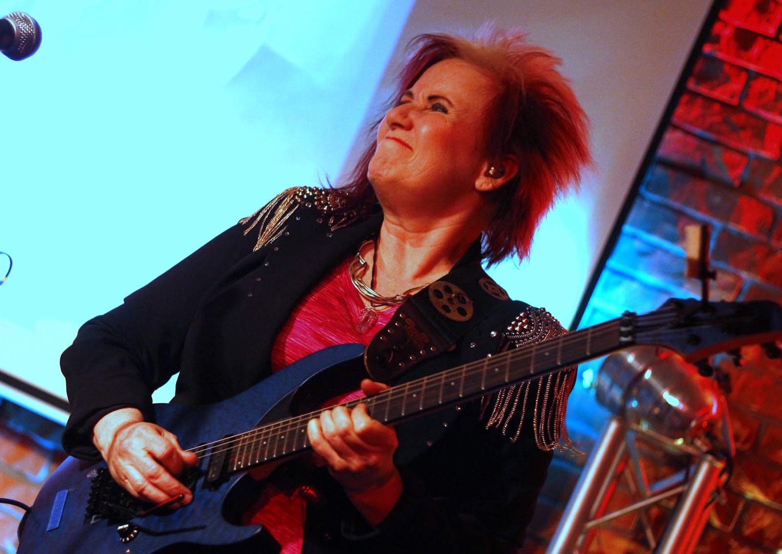 Koncerty w obiektywie: Jennifer Batten