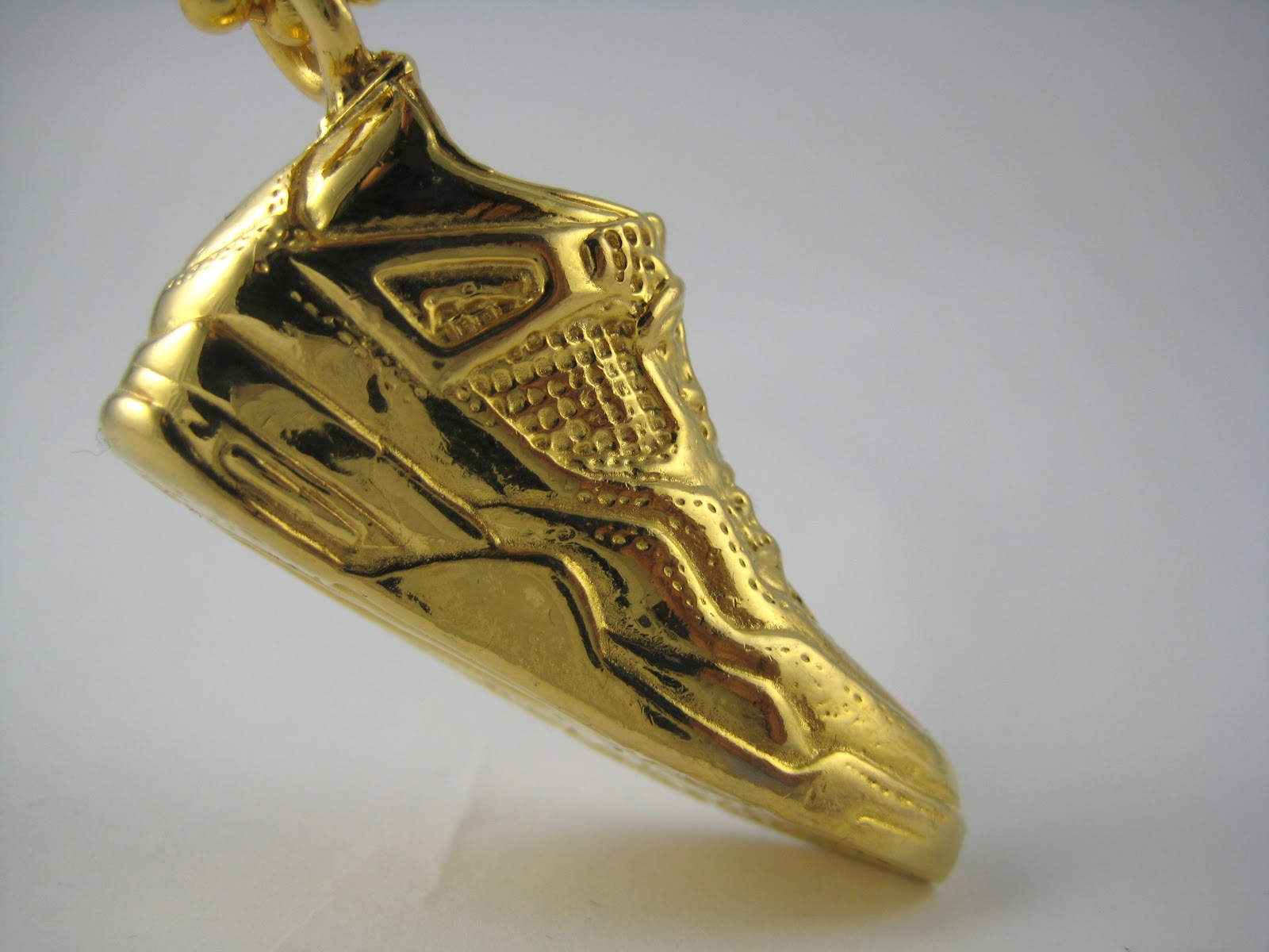 DON D WORLD: KING MIDAS x AIR JORDAN 4 / DO THE RIGHT THING