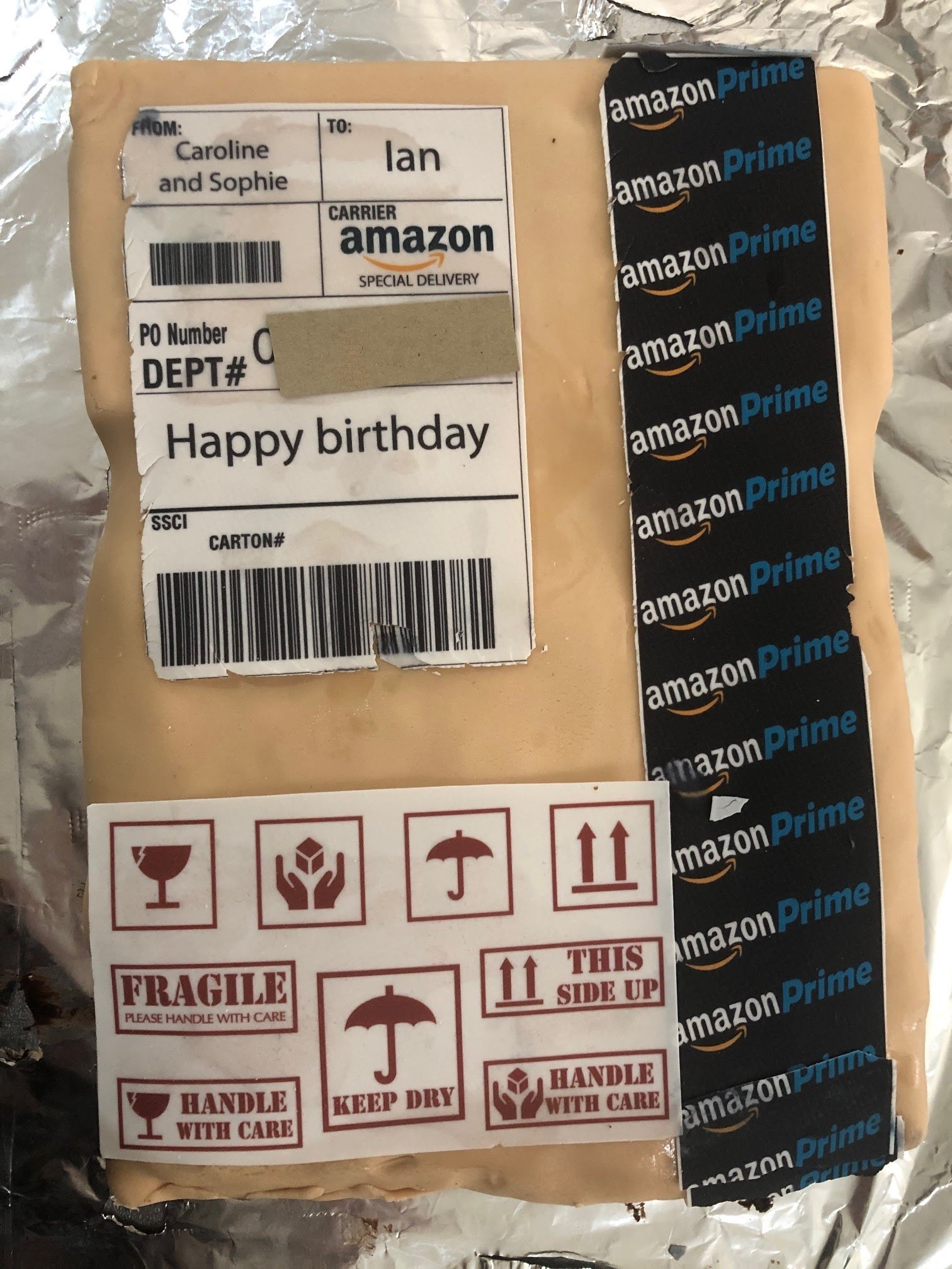 Caroline Makes....: How to make an Amazon parcel cake
