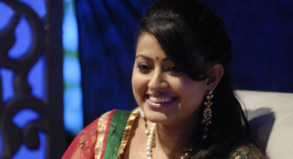 Sneha at vijaya tv show | Tollywoodtv