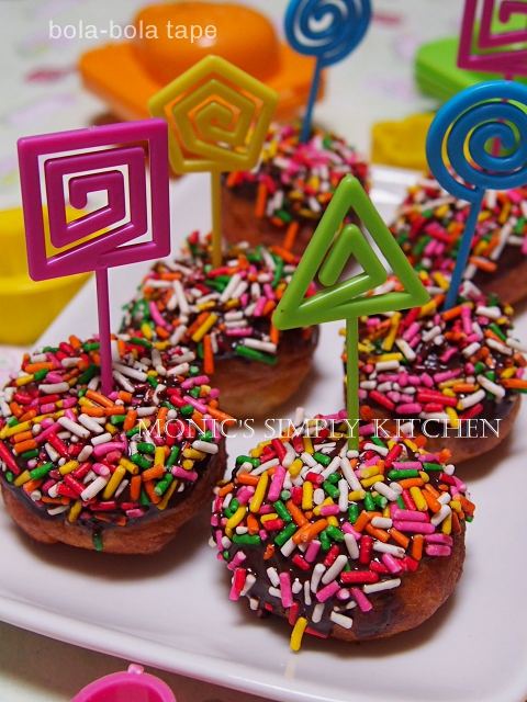 Bola-bola Tape Topping Meses - Monic's Simply Kitchen