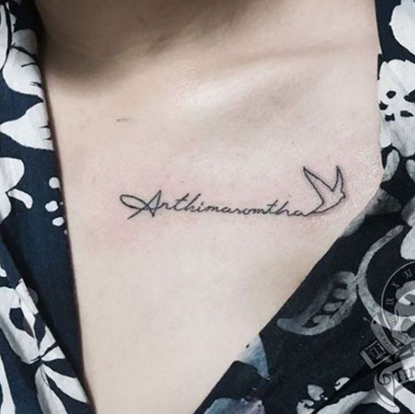 50+ Cute Collar Bone Tattoos For Women (2020) | Tattoo Ideas 2020