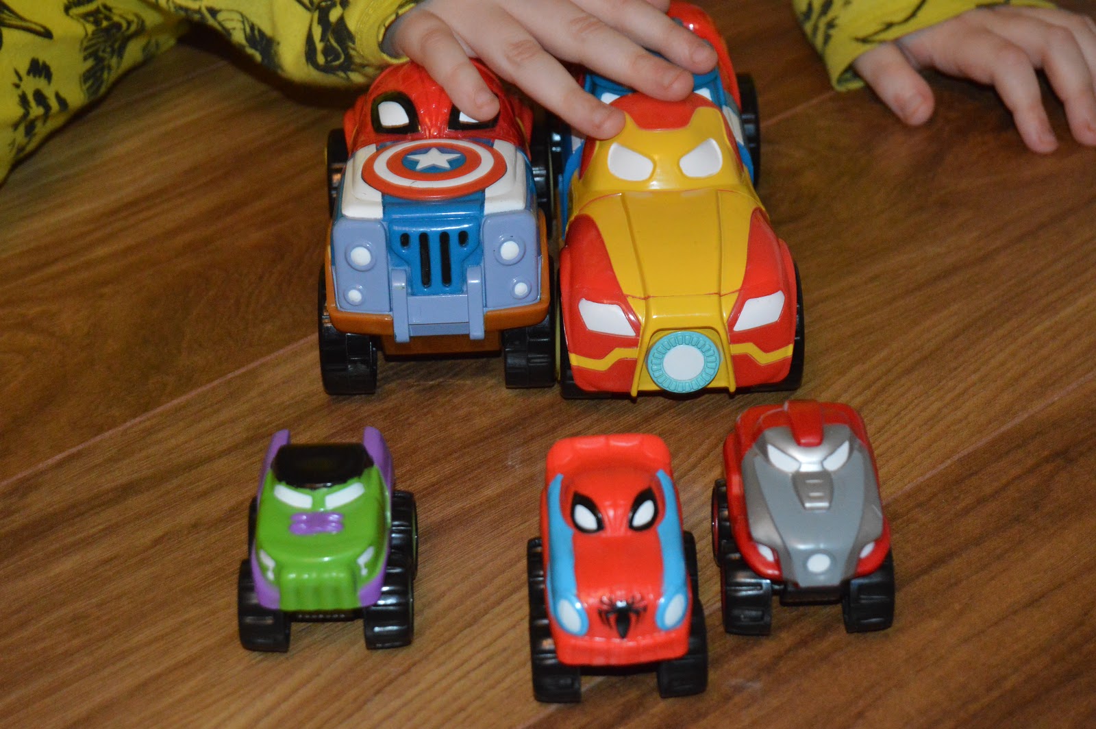 Playdays and Runways: Herodrive Marvel Vehicle Review