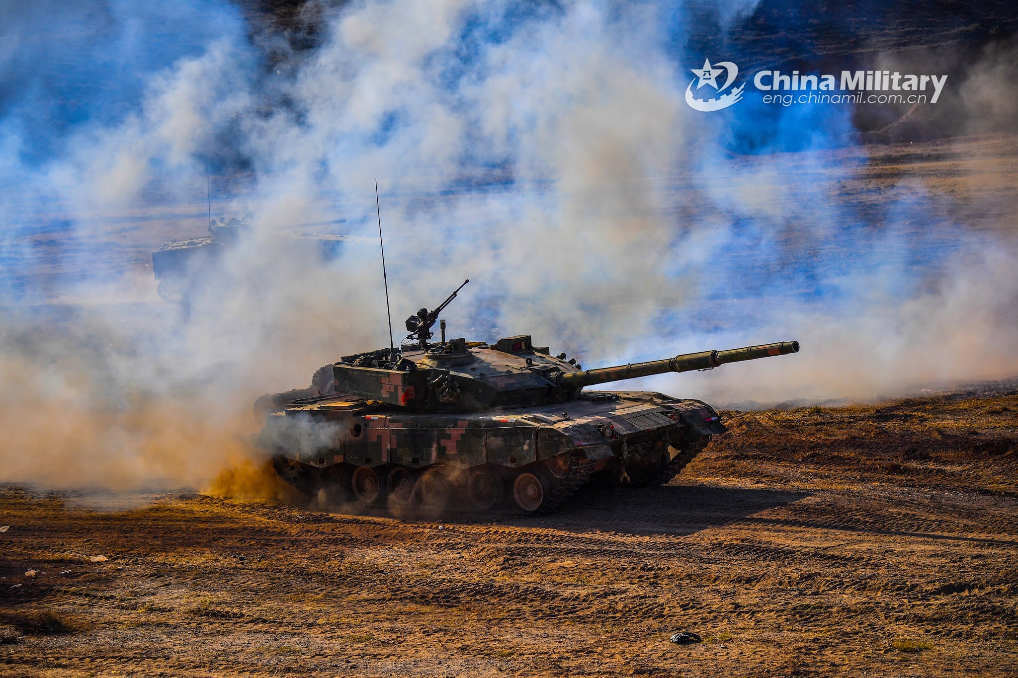 The Dead District: PLA's Type-96 Tanks on shooting range