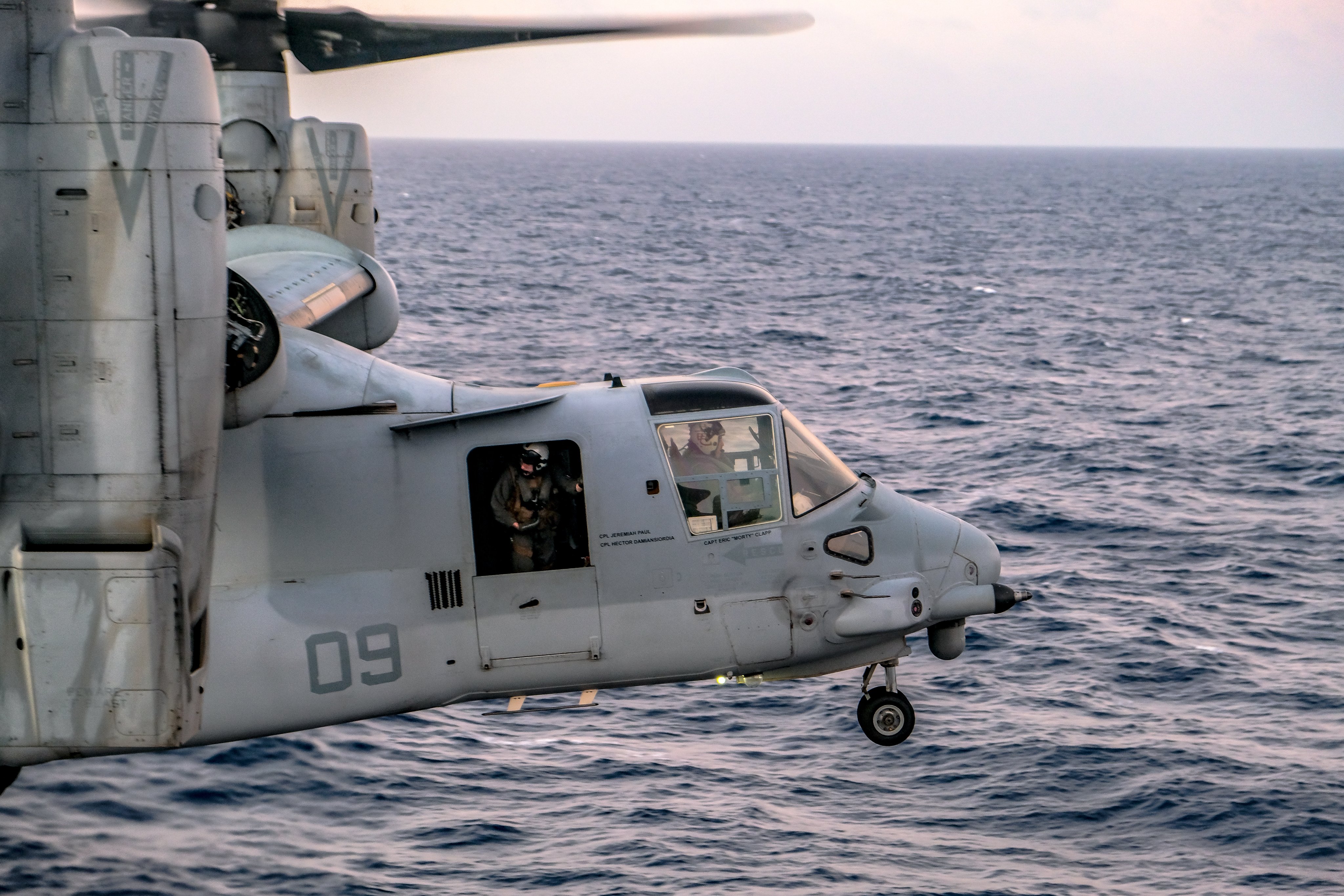 SNAFU!: 31st Marine Expedition Department conducts night flights at the ...