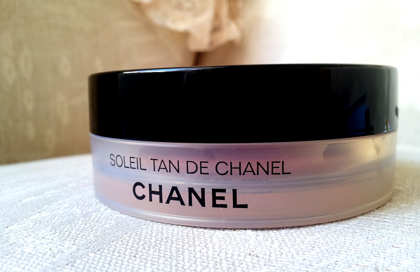 A Blonde Moment: Soleil Tan De Chanel Bronze Universel