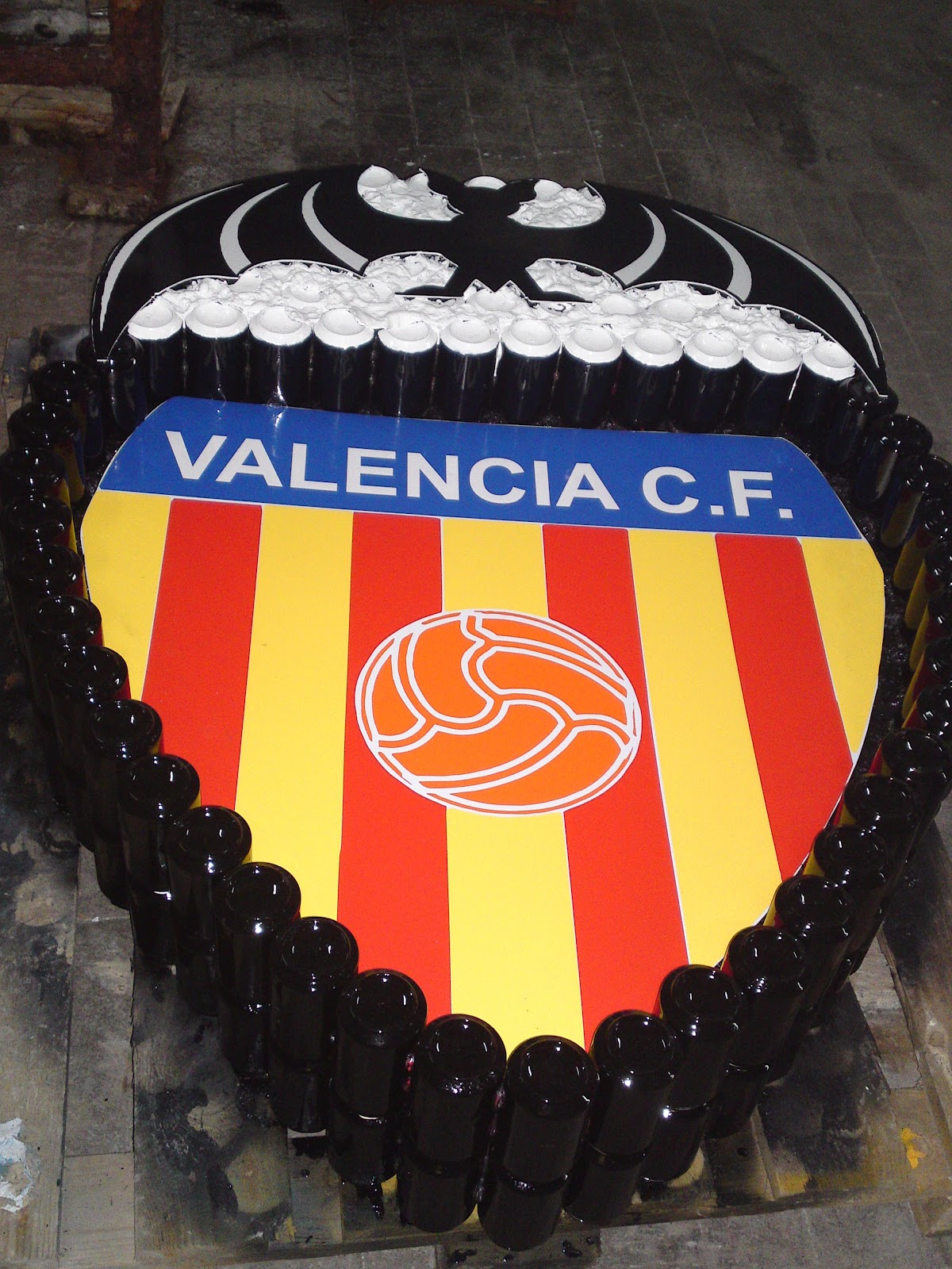 ARTE EN LATA RAMIRIN: ESCUDO VALENCIA CF