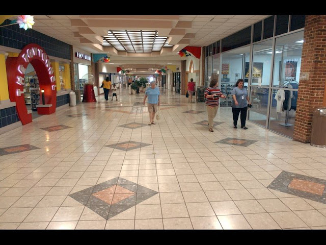 The Gone-Ton: Westgate Mall (Bethlehem, Pennsylvania)