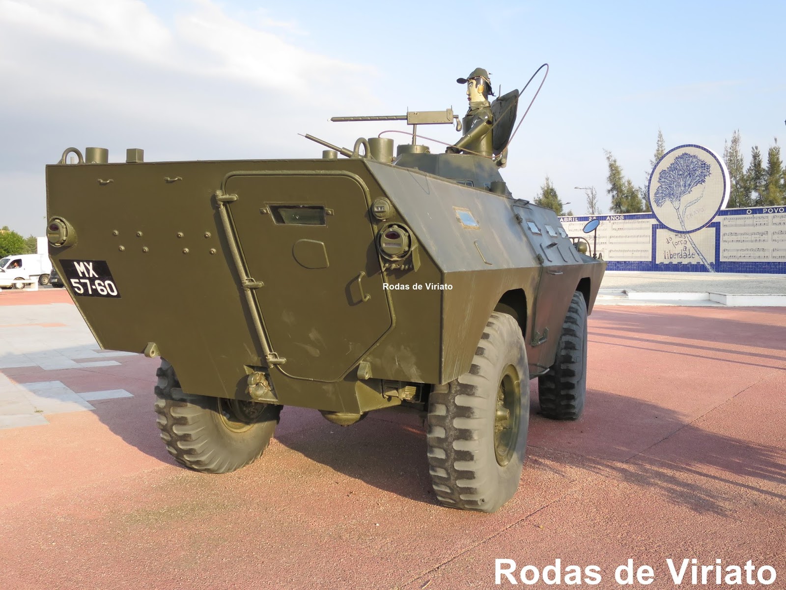 Blindado Chaimite V 200 em Grândola (2/2)