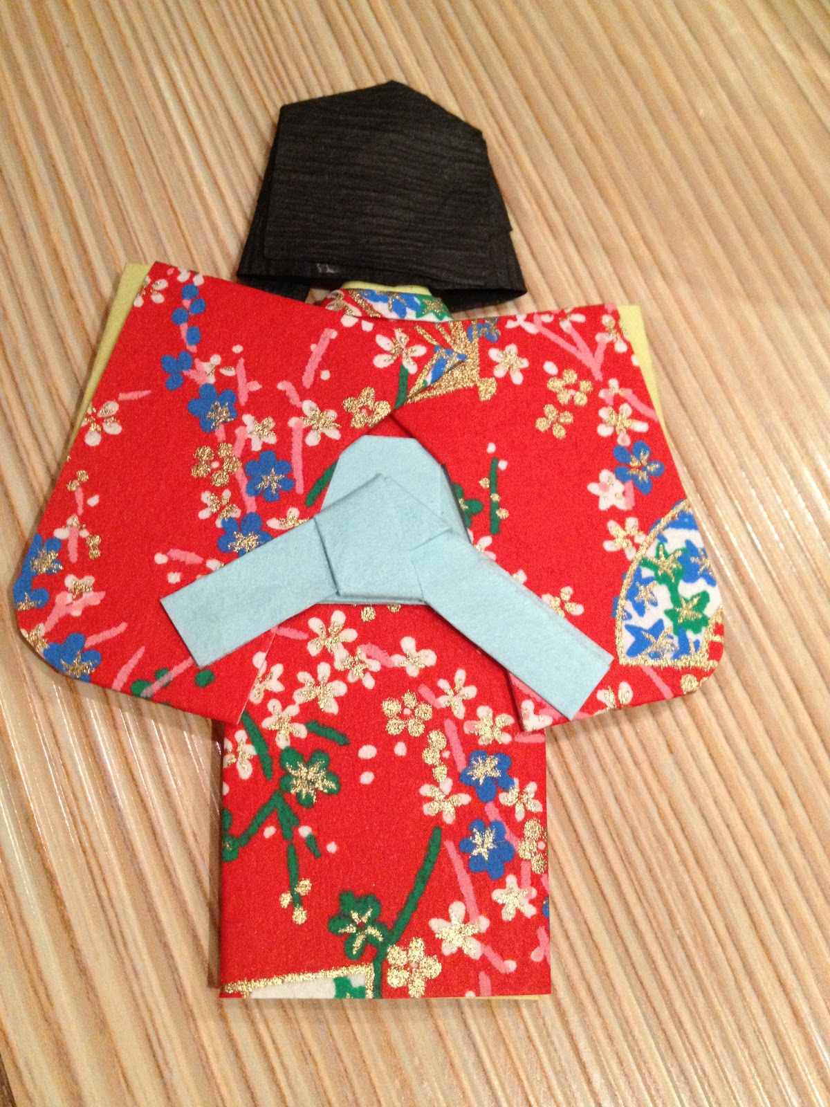 Japanese Paper Dolls | Hedera 蔦の人生