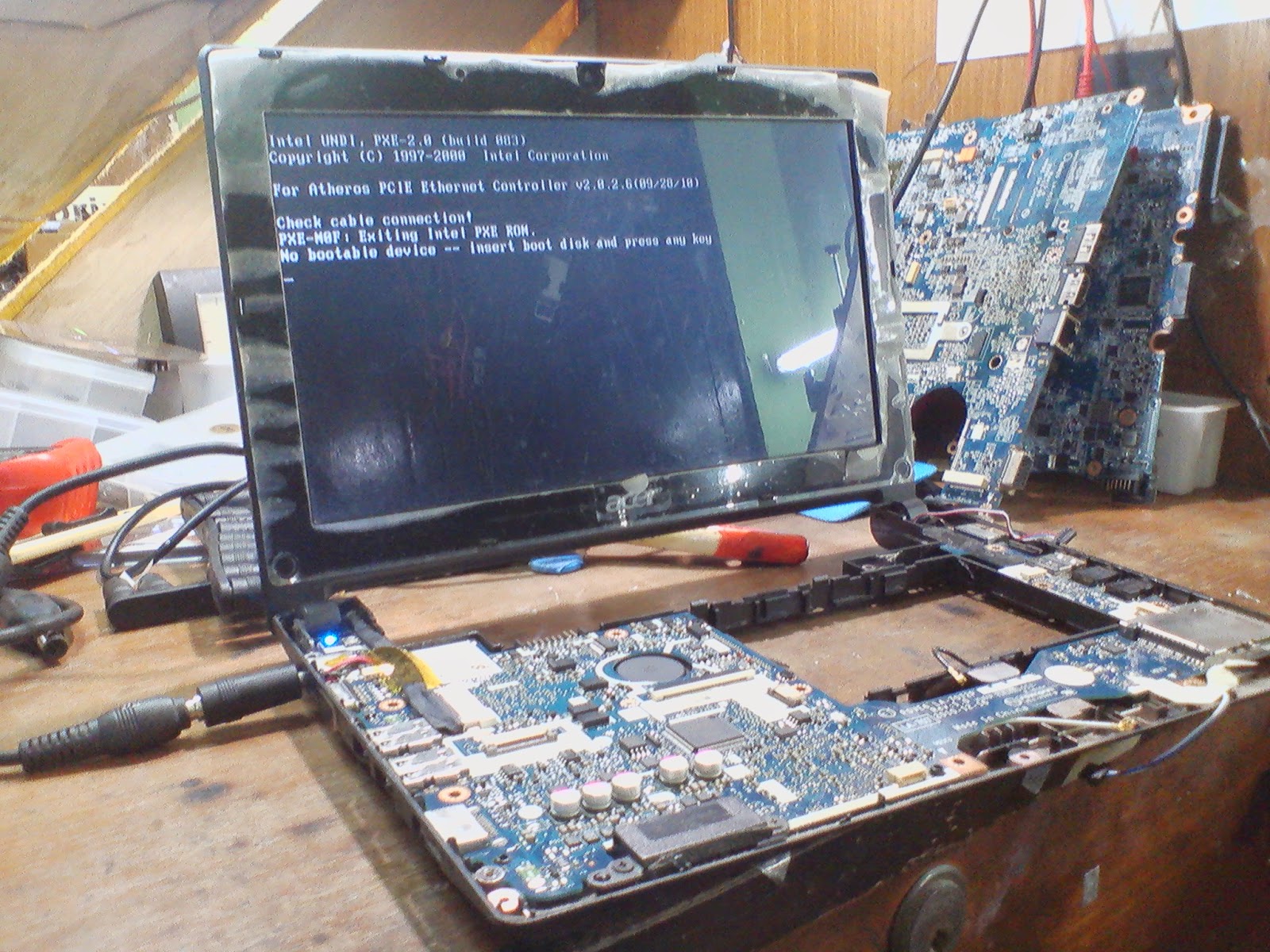 Servis Laptop service laptop terdekat Service Laptop, Service Hand Phone