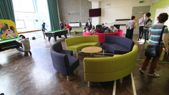 Your College Common Room Paragraph