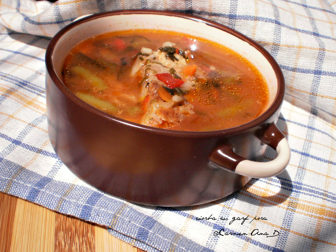 savoarea bucatelor: Ciorba cu garf de porc