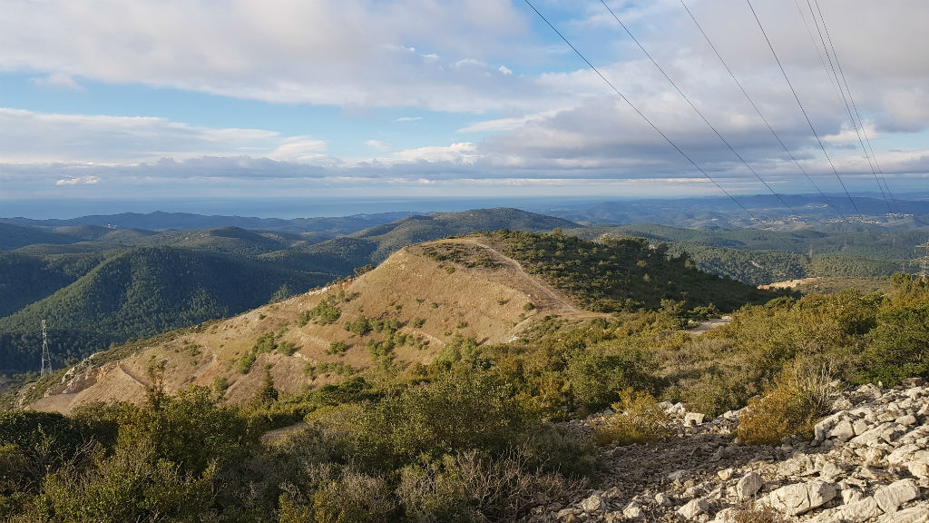 A una chapa del cielo: Puig de la Mola y el Montau
