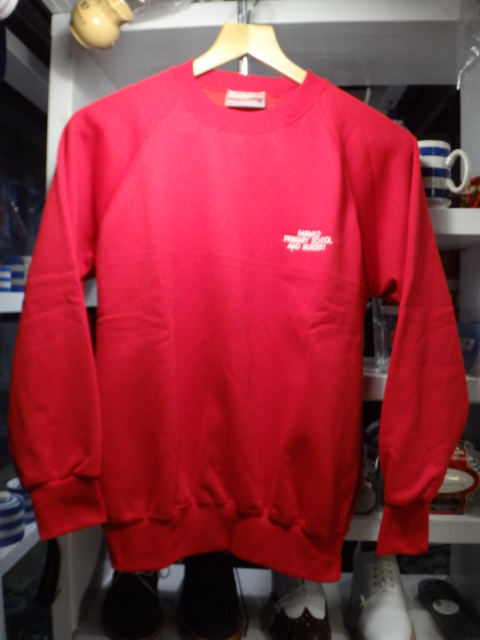 BRITISH EQUIPMENT PUBLISHING BLOG: Red Sweater Of Farmilo Primary ...