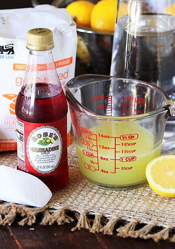 How to Make Pink Lemonade | The Kitchen is My Playground