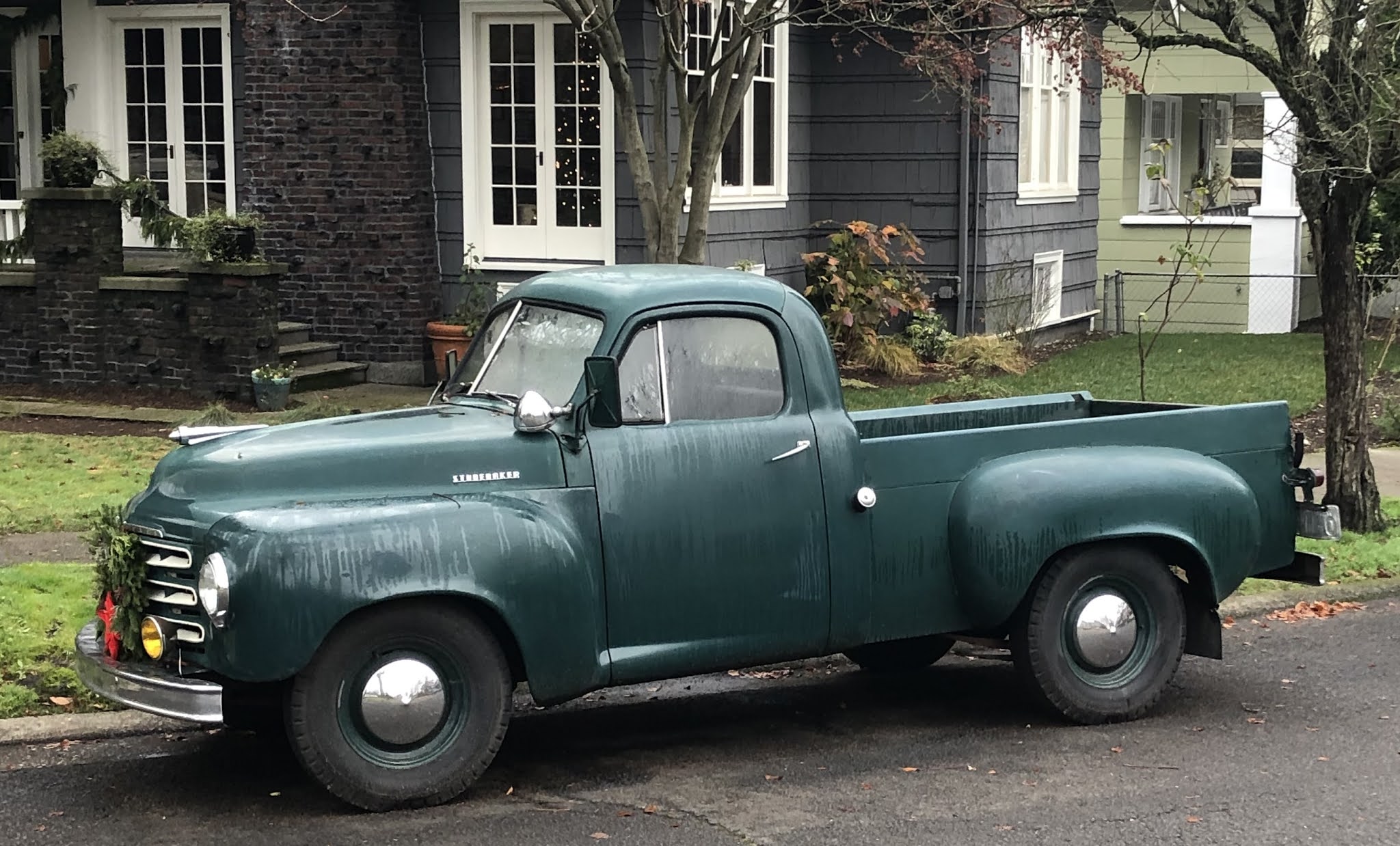 Seattle's Old Cars: Merry Christmas! 1949 Studebaker 2R Pickup Truck