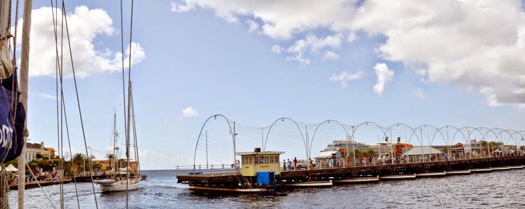 Willkommen an Bord der SY Santina: „CURAÇAO-MARINA – FUIK BAAI - JAHRESTAG“