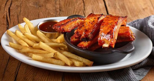 Ruby Tuesday Slow-Cooks New Sticky Ribs