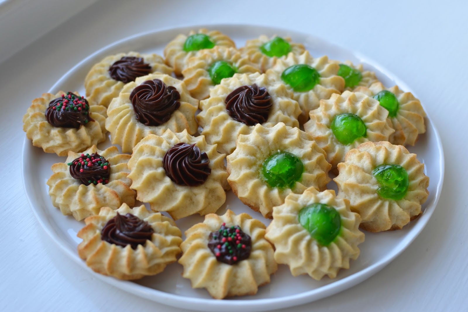 Playing with Flour: Italian almond star cookies