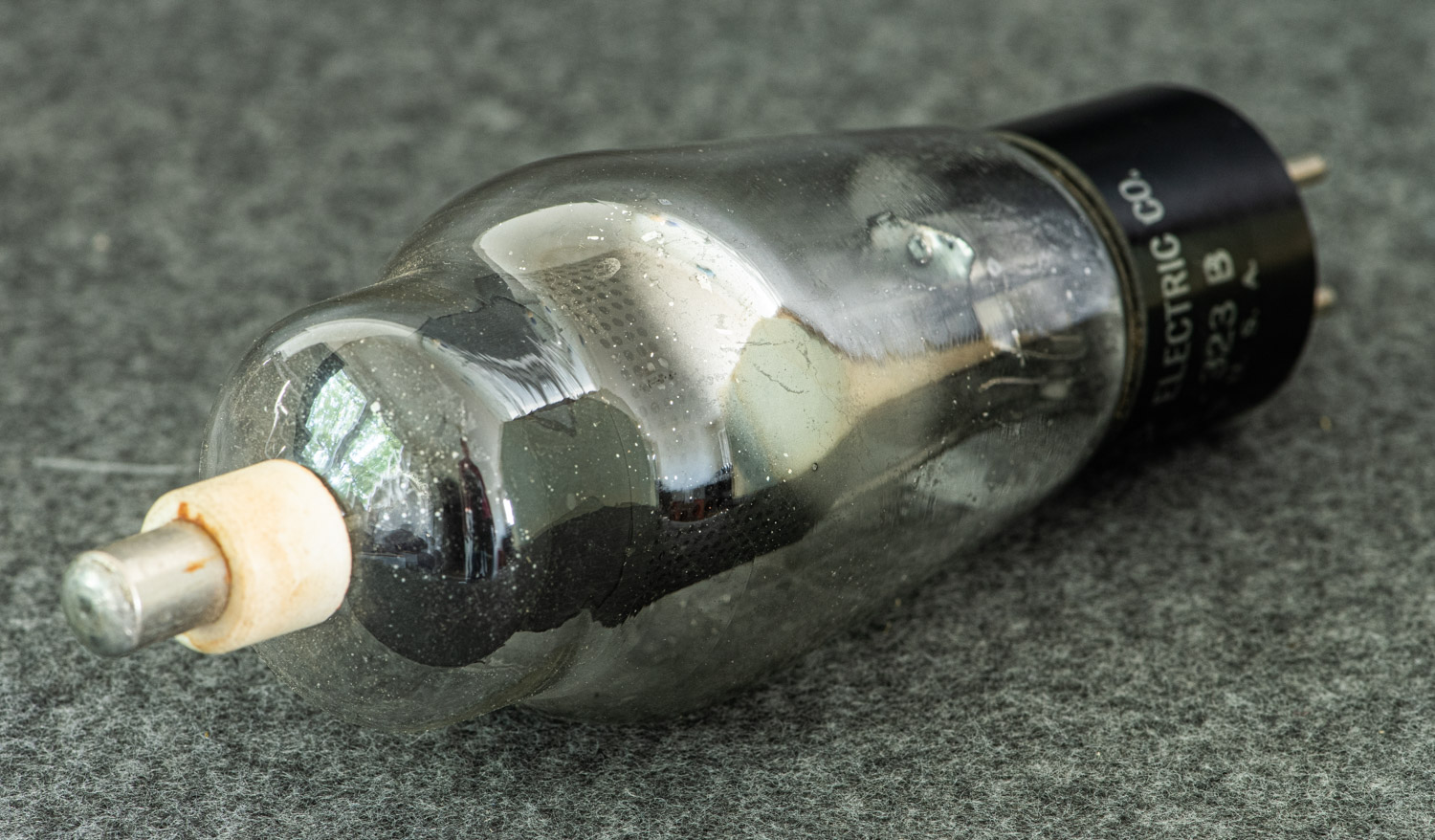 VinylSavor: Tube of the Month : The 323B