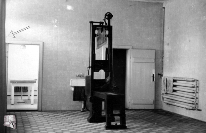 AMO DEL CASTILLO: FALLBEIL, LA GUILLOTINA ALEMANA