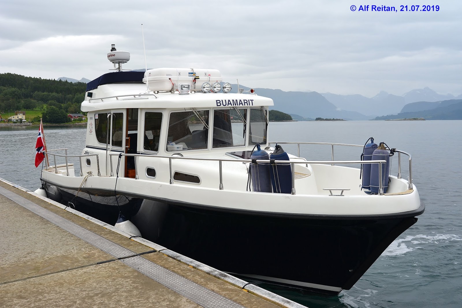 "BUAMARIT" i småbåthavna i Havnevika, Nesjestranda, 21.07.2019.