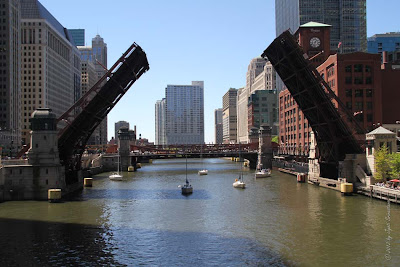 Chicago - Architecture & Cityscape: Chicago River Bridge Lifts