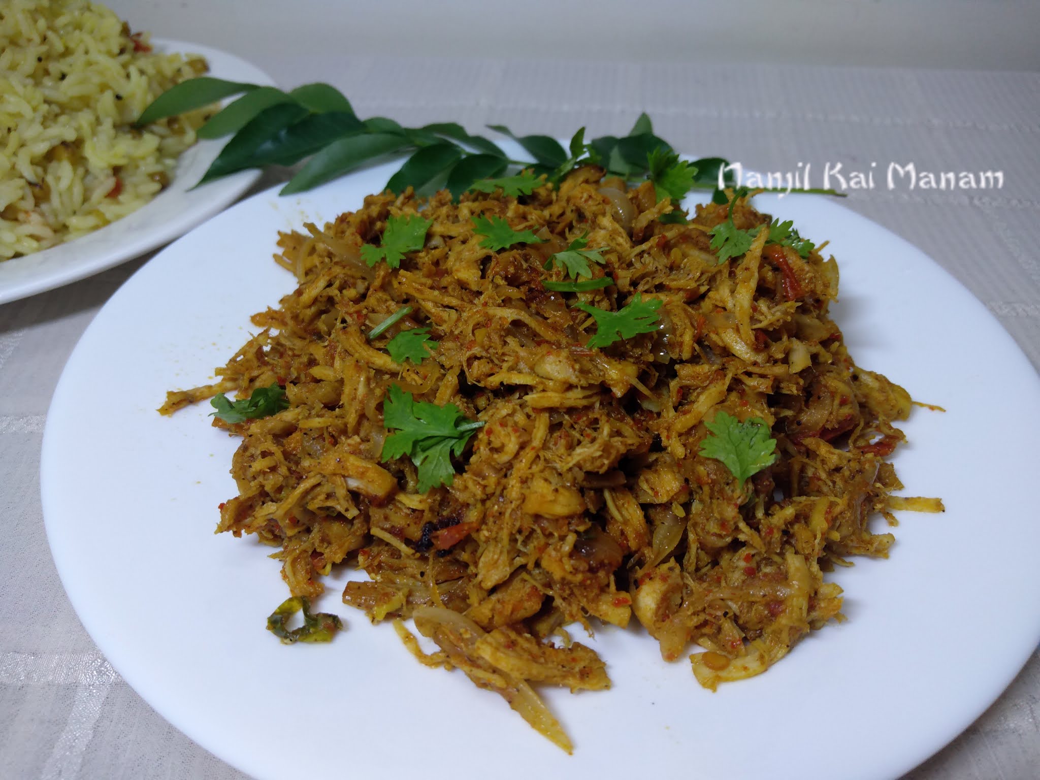 Nanjil Kai Manam: Pichu potta kozhi varuval/Shredded Chicken fry