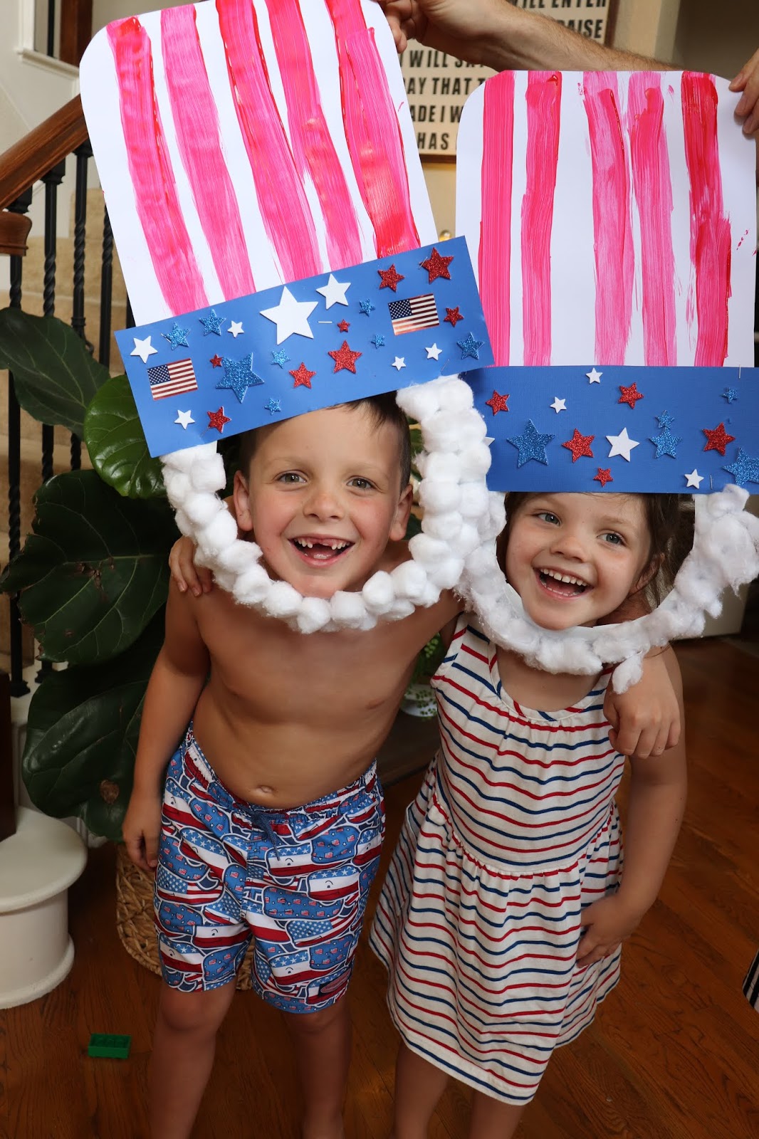 Momfessionals: Red, White and Cute