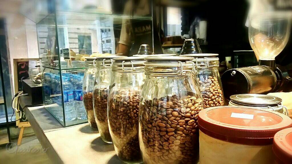 Maraca Books & Coffee - Bogor - FoodRooter