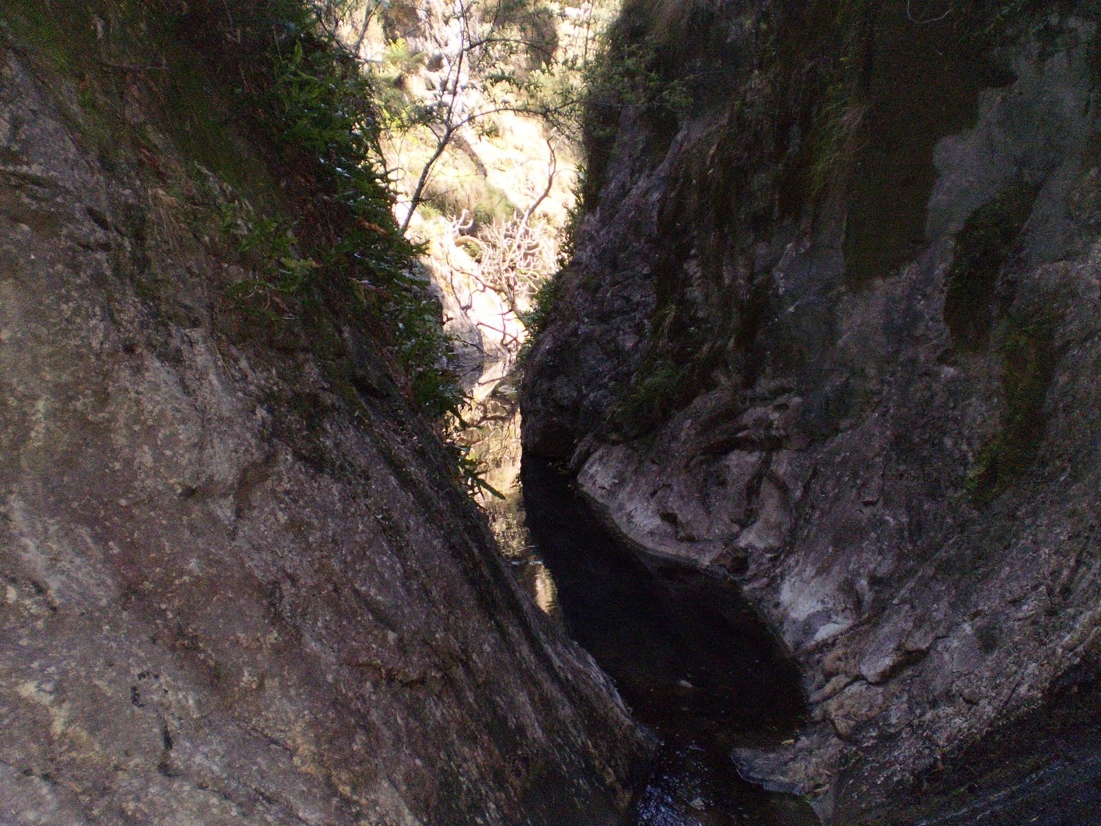 Phil's Bushwalking Blog: Deua National Park: Big Hole (2) and Marble Arch