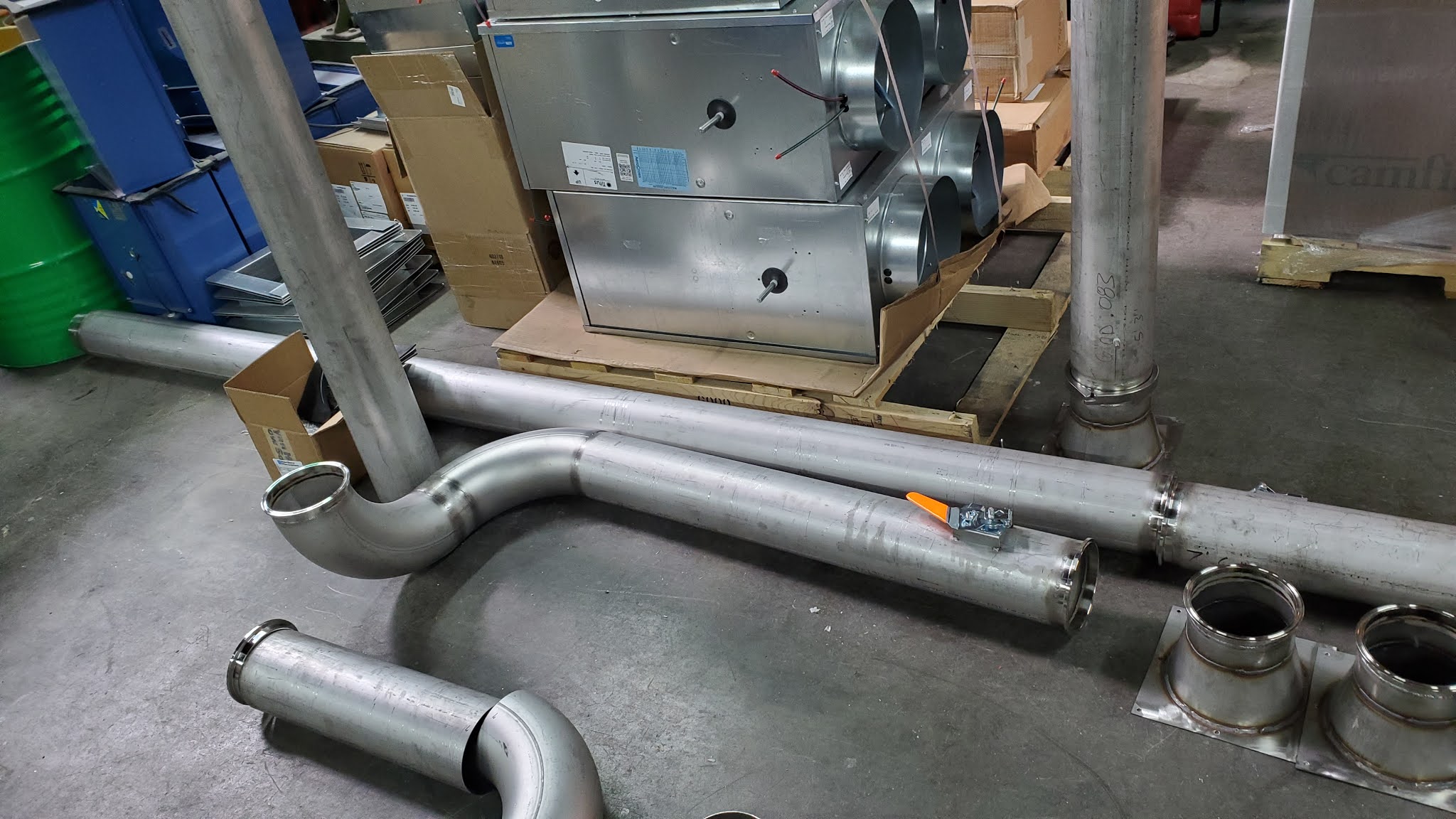 Croz Custom Metal Fabrication: Unique Stainless Duct Welding Requires ...