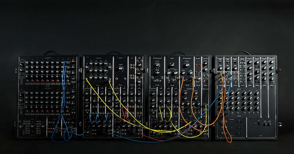 MATRIXSYNTH: Moog Moog 3P IIIP Modular + Complement B Sequencer + 953 ...