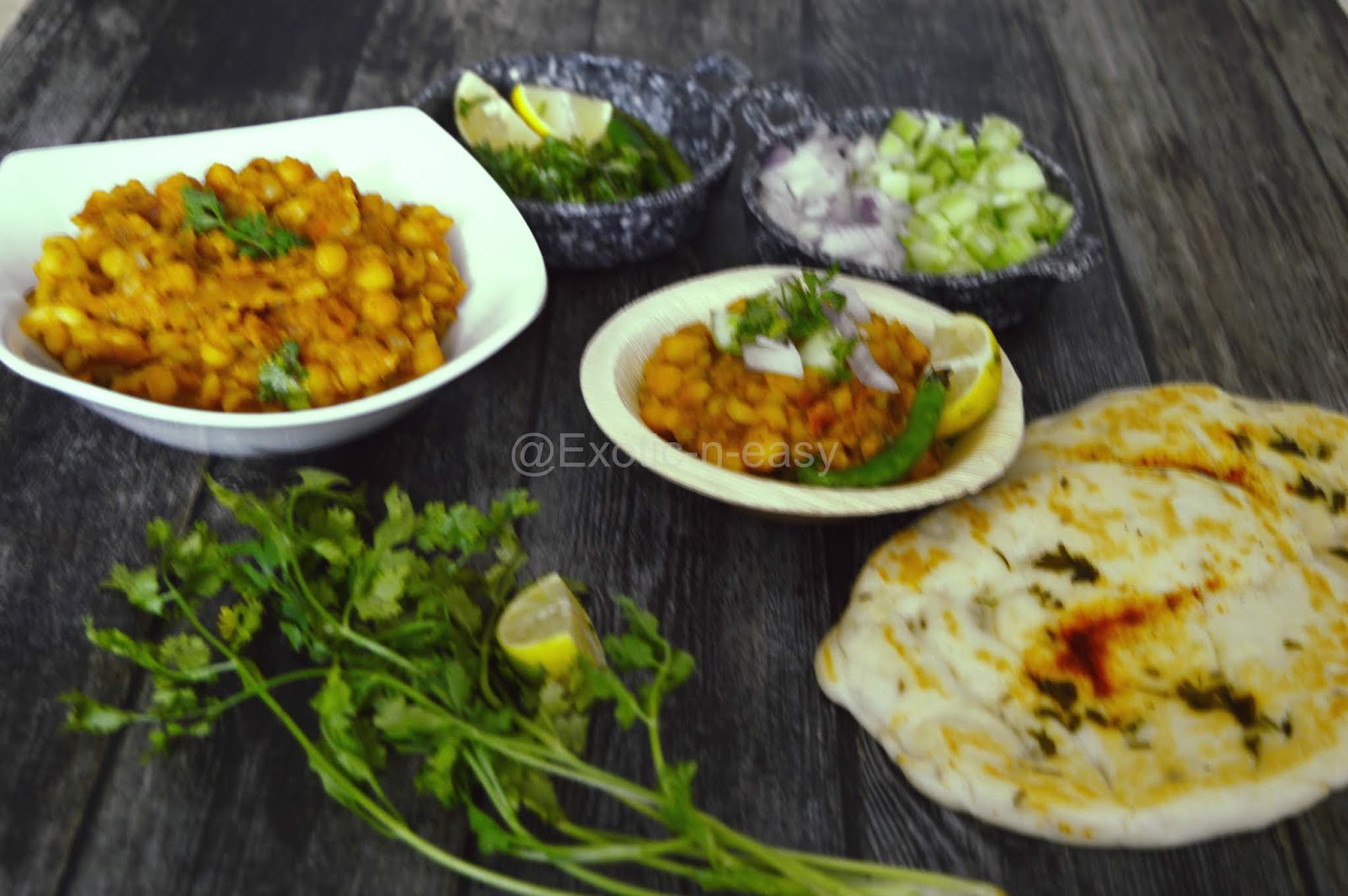 exotic-n-easy cooking: Street style Matar Kulcha