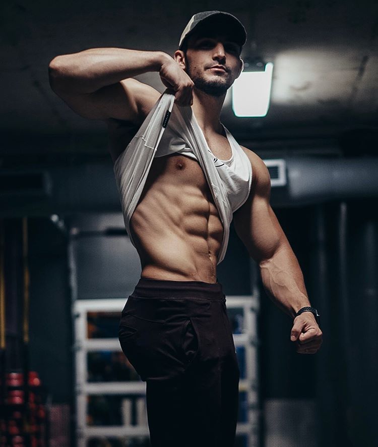 Muscle, Muscle, Muscle: Justin Howells