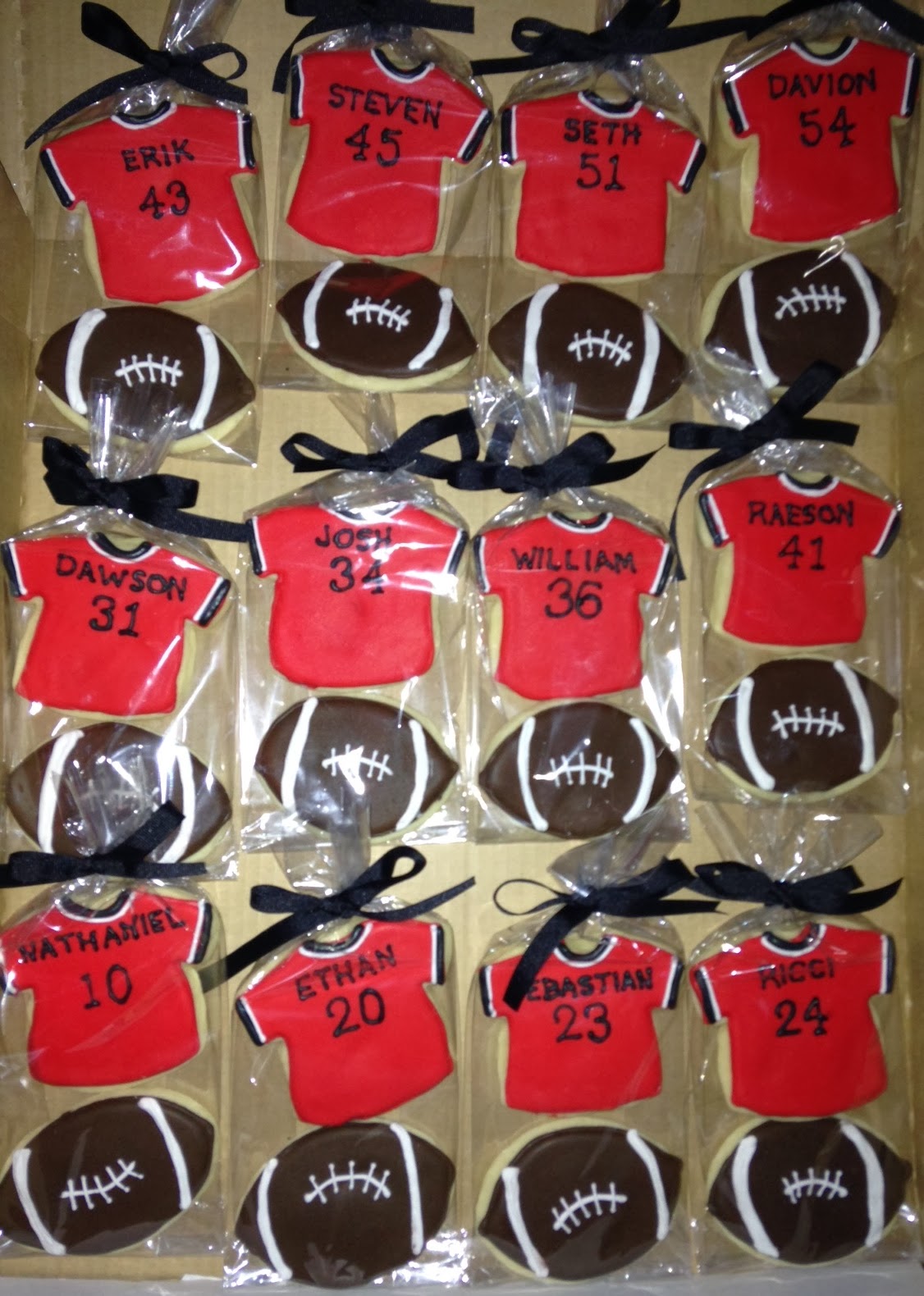 Bee'in Creative With Cookies by Julie : More football favors!