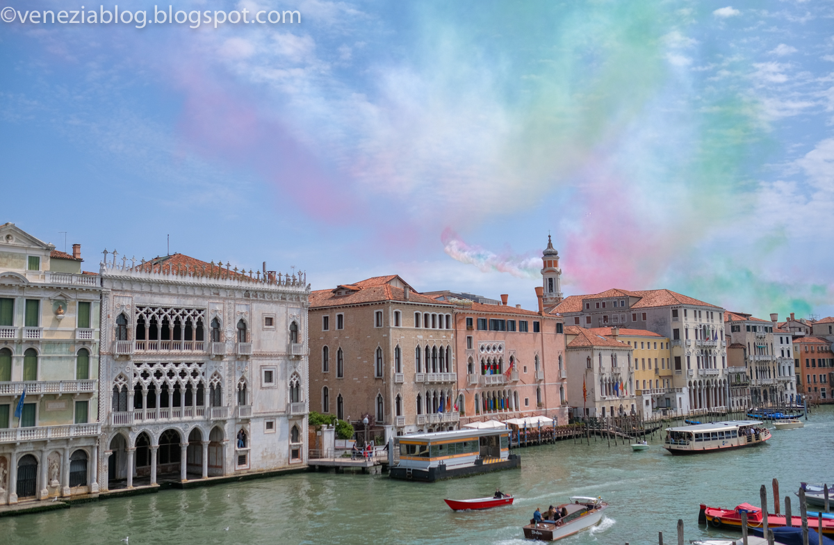 venezia blog: Flyover At Noon Today, or, Militarism In Pastels (5 Views)