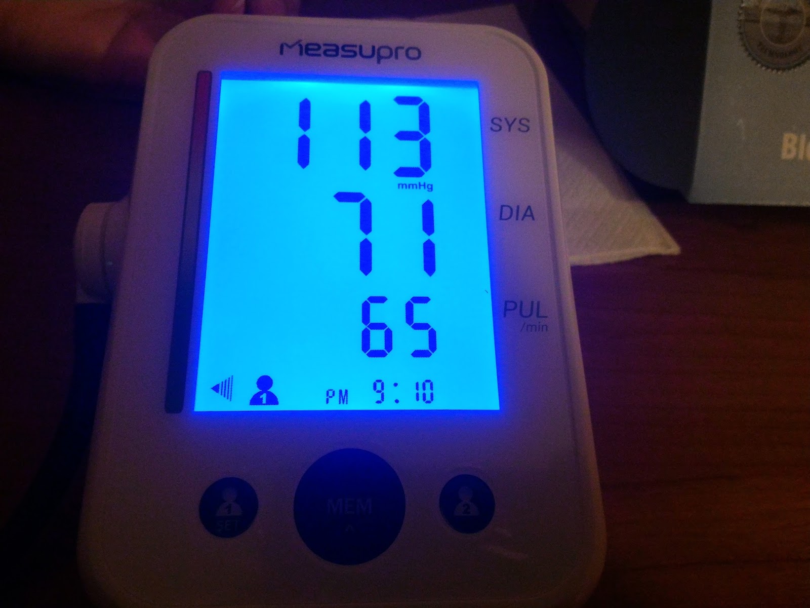 MeasuPro misuratore di pressione sanguigna e battito cardiaco