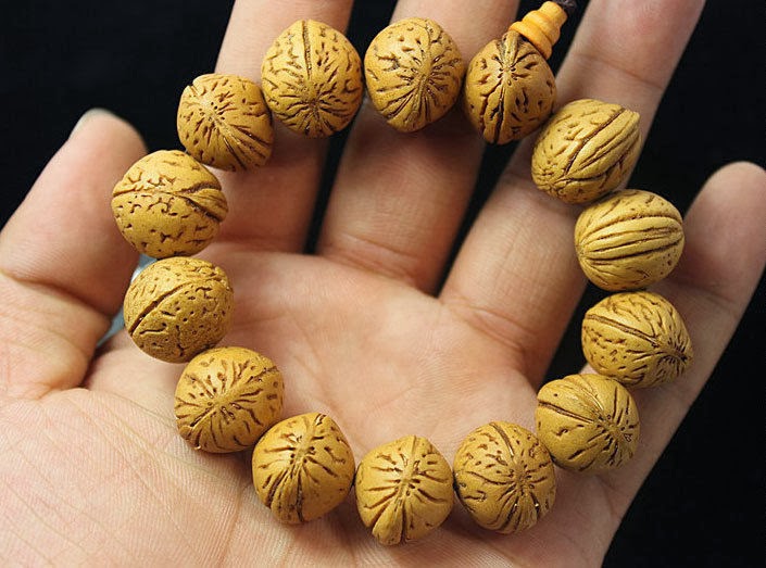 Raja Kayu Malaysia: Bodhi Tree Seeds Bracelet, 13mm, 16 Beads