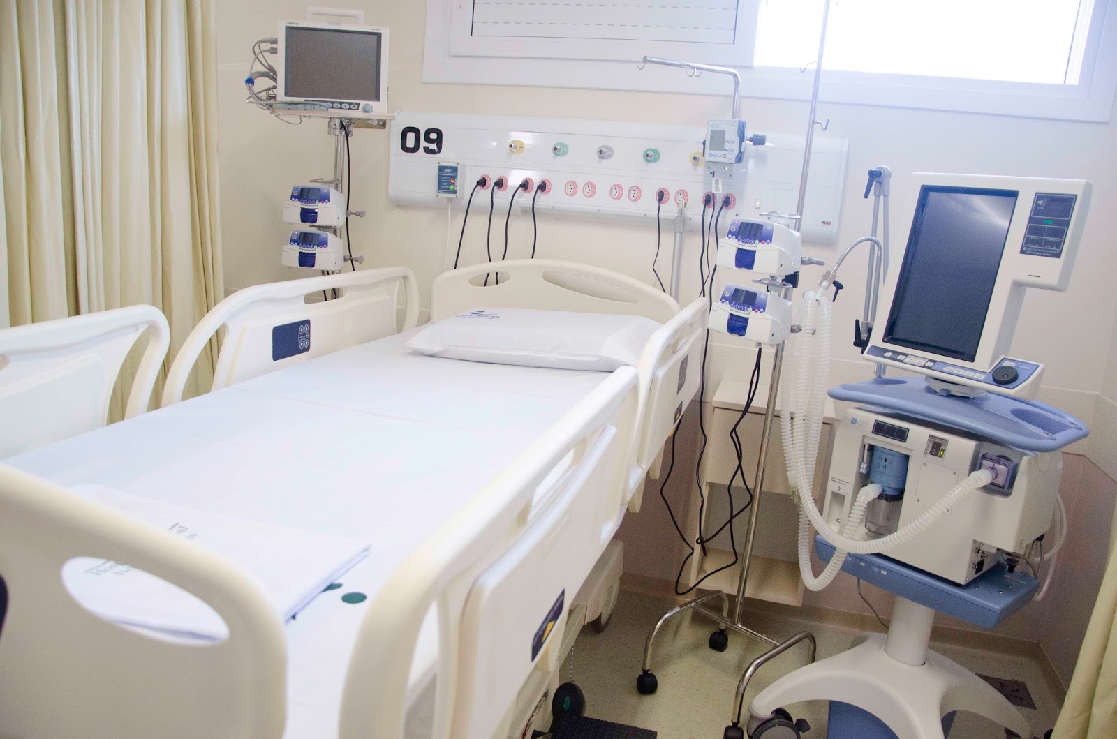 Enfermeiro Vilmar : Prefeitura reforma e amplia a UTI do Hospital Municipal