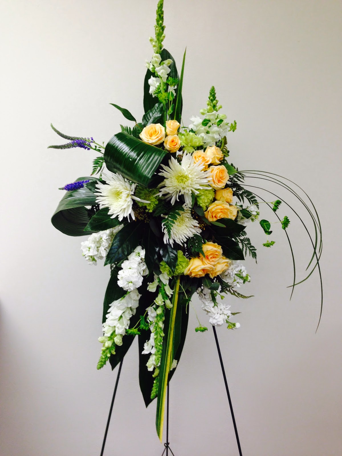 flower classroom: Explore Floral Design Class~~ Students Sympathy designs