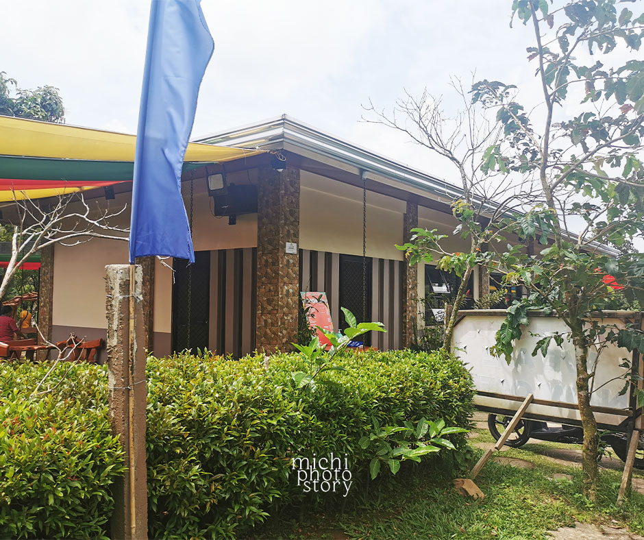 Michi Photostory: Lunch at Riders’ Rest Stop